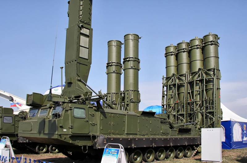 Almaz-Antey wird in Minsk die Komplexe Antey-2500, Tor und Buk-M2E ...