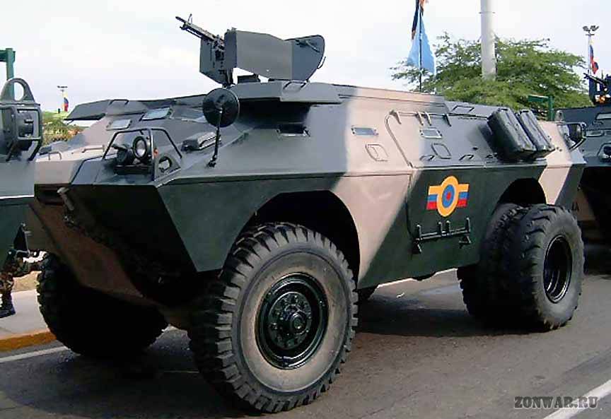 Президентский дворец Венесуэлы защищен бронетехникой