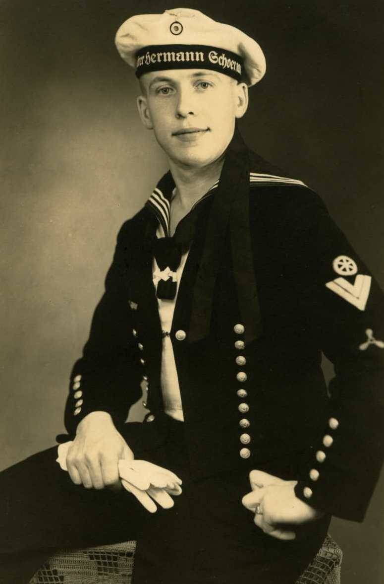 Marine stories. How Admiral Nimitz saved Admiral Doenitz from the gallows