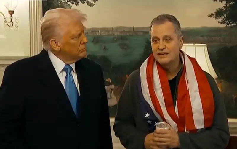 L'Américain Mark Vogel, libéré en Russie, dit avoir été gracié par Vladimir Poutine