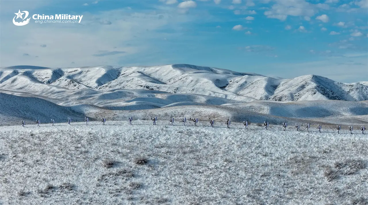 Chinese military conducts "Arctic" training